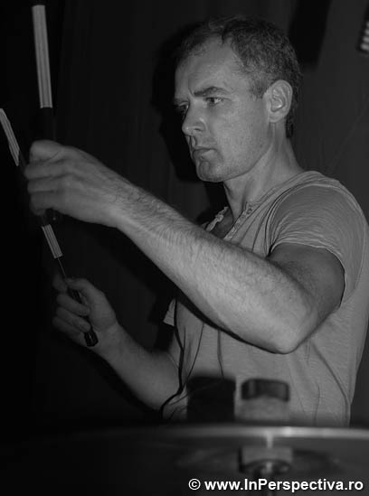 In Perspectiva - Interviuri si puncte de vedere.